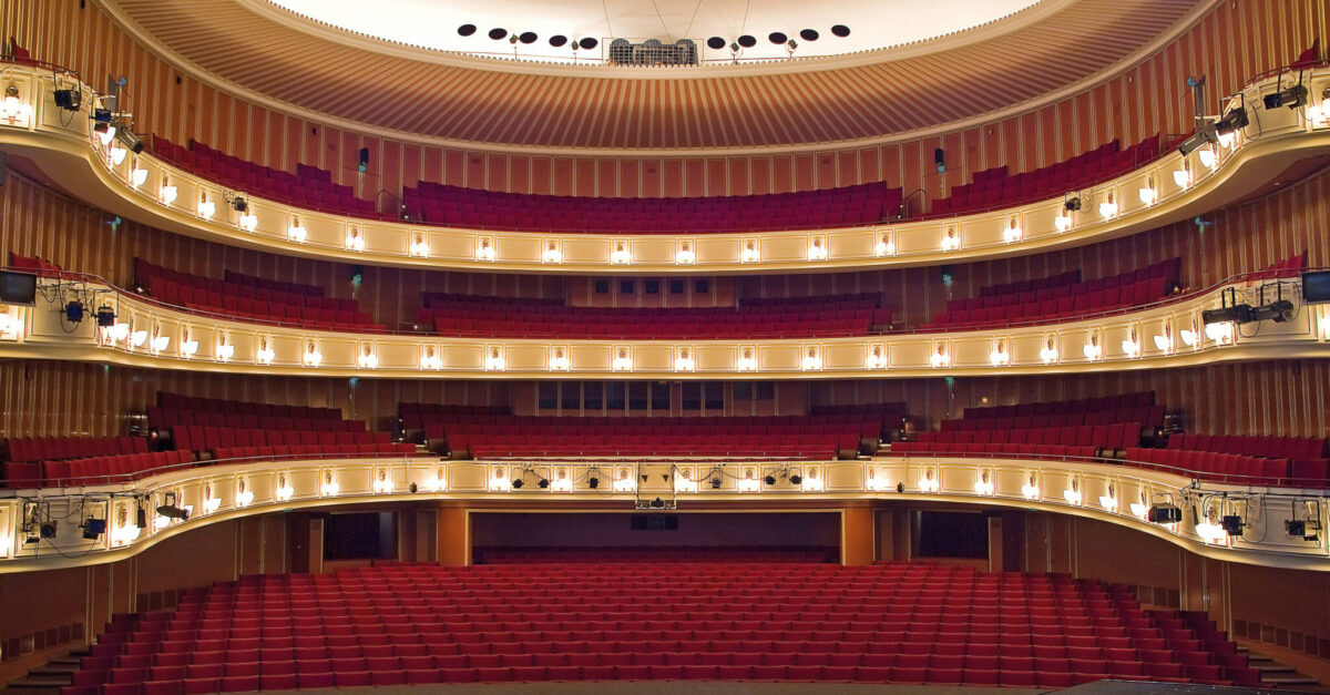 Opern-Feuilleton: Zur Situation der Opernhäuser